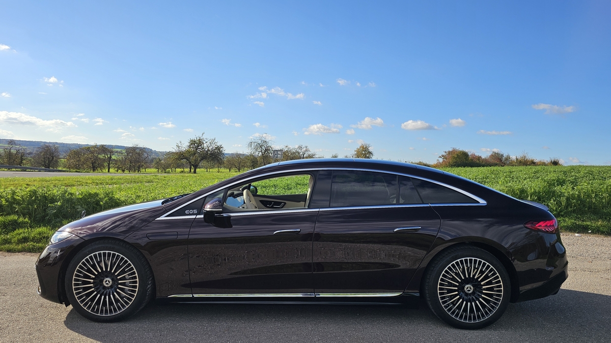 [시승기] 클래식한 품위 높인 벤츠 EQS…2열 승차감·주행거리도 '업' | 연합뉴스