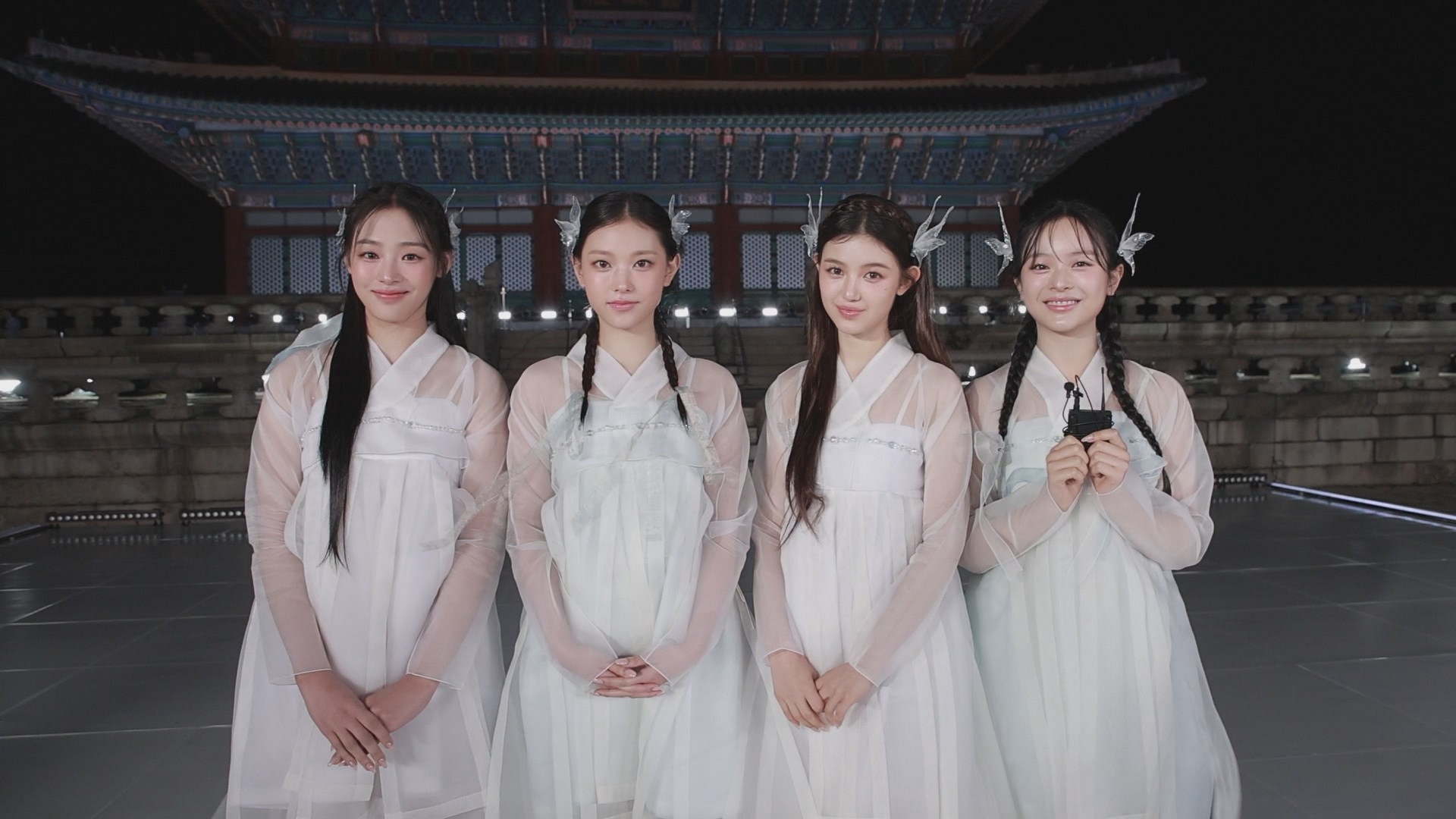 뉴진스, 걸그룹 최초 경복궁 근정전 앞에서 공연 | 연합뉴스