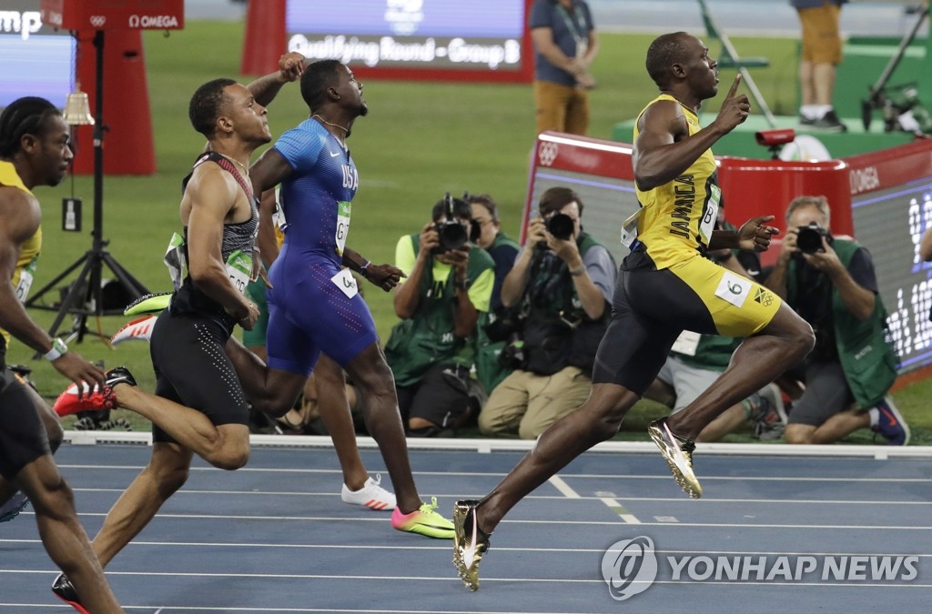 '번개' 볼트의 발자국…41∼42걸음에 100m 주파 | 연합뉴스