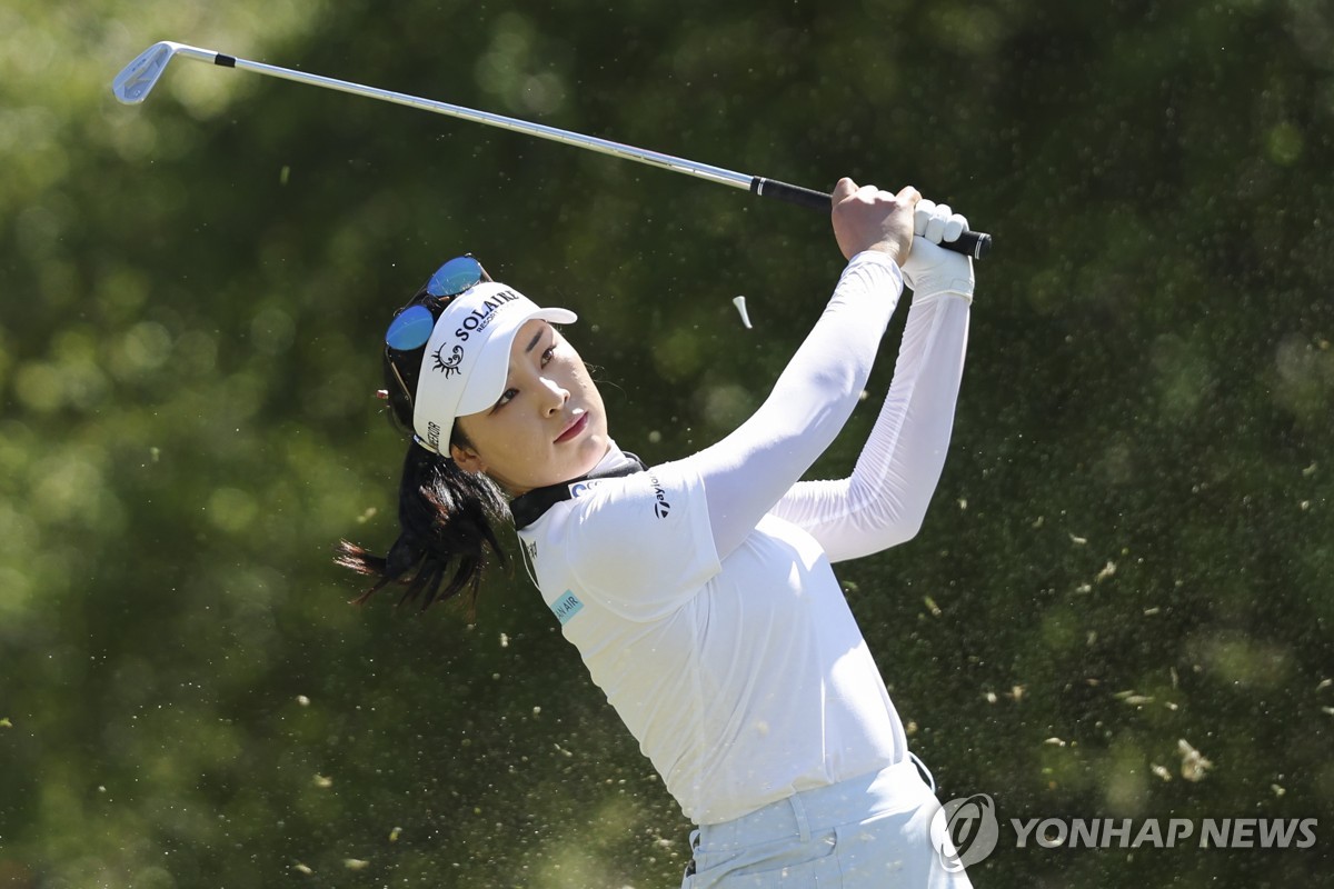 '우승 경쟁' 윤이나, LPGA LA 챔피언십 16위…우승은 린드블라드 | 연합뉴스