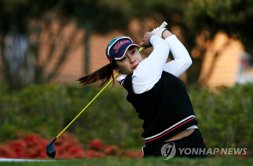 티샷 하는 최소정 | 연합뉴스