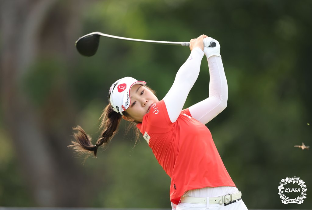 티샷하는 이소영 | 연합뉴스