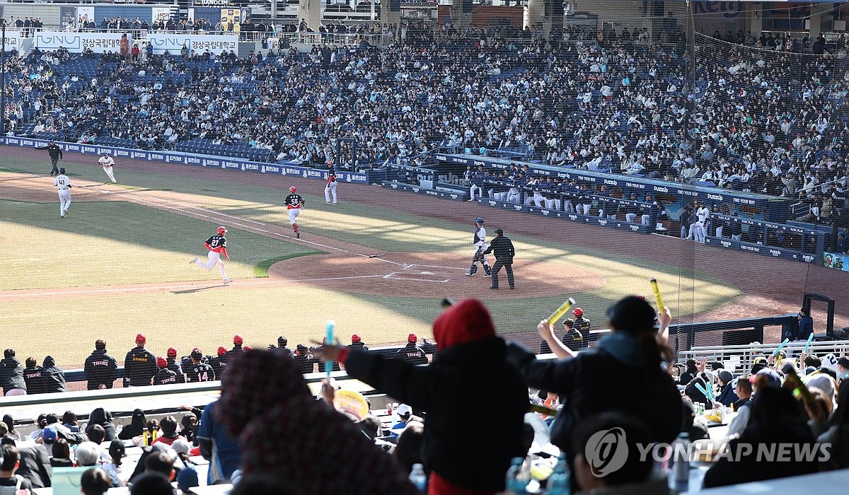 영호남 매치…NC, KIA 상대로 6대 4승리 | 연합뉴스